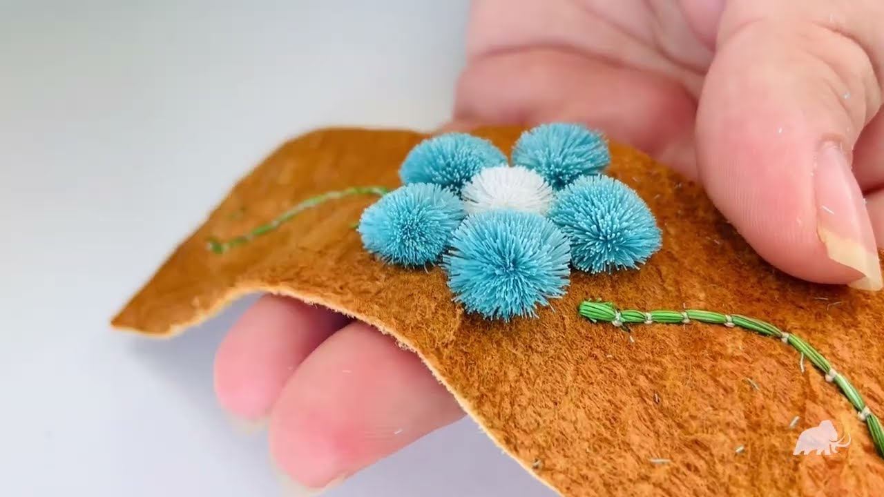 What is Tufting? The Complete Guide to This Viral Craft - Custom Rugs